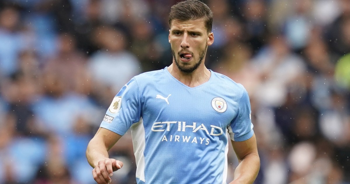 Rúben Dias é o defesa do ano